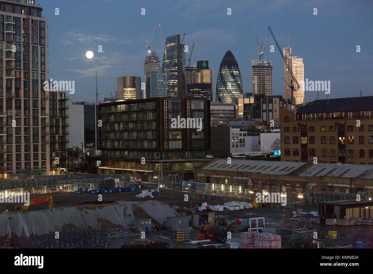 30 berkeley square london hi-res stock photography and images - Alamy