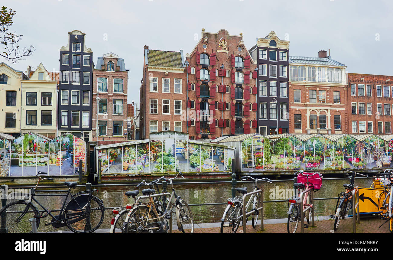Bloemenmarkt (Amsterdam Flower Market) founded in 1862 the world's only ...