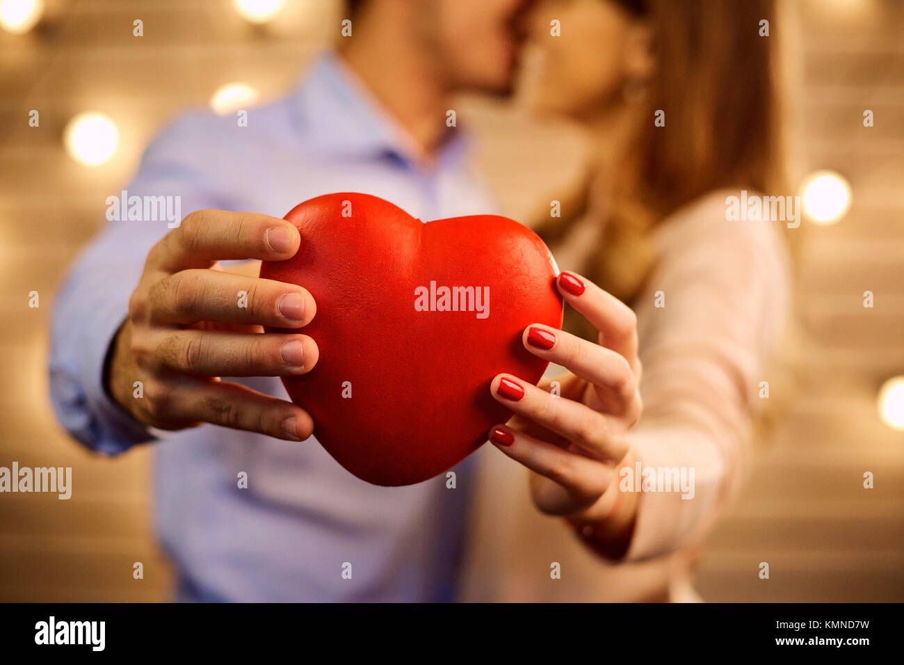 Couple heart hands close up hi-res stock photography and images - Alamy