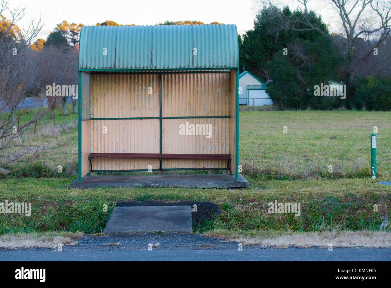 Bus stop shelter historic hi-res stock photography and images - Alamy