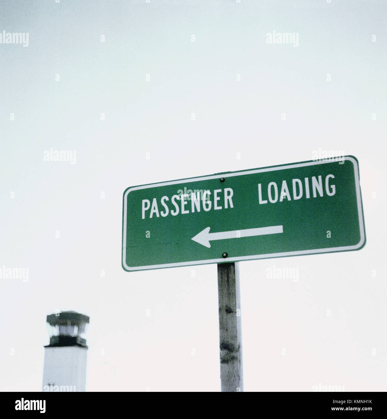 Loading arrow hi-res stock photography and images - Alamy