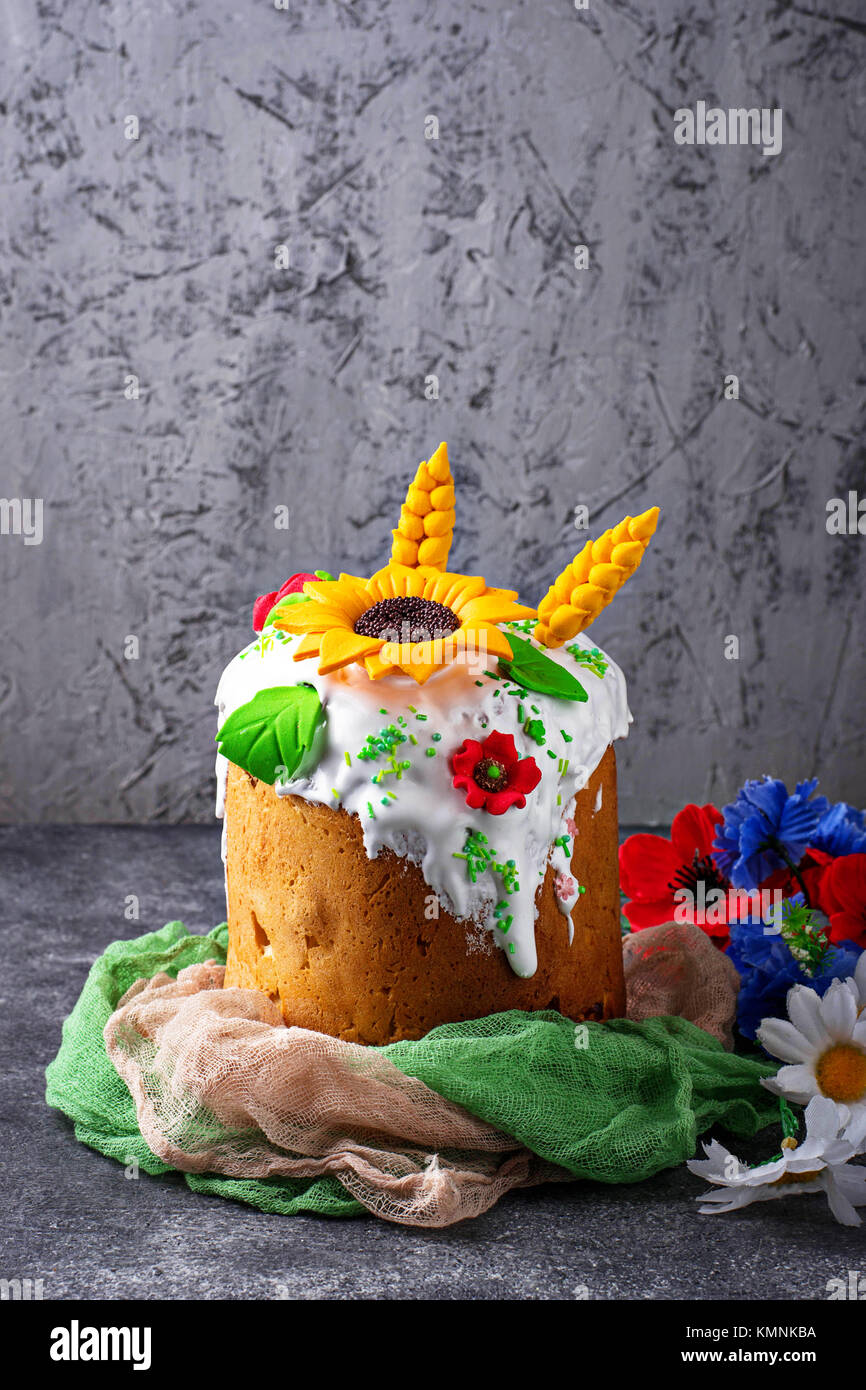 Traditional Easter cake with topping Stock Photo - Alamy