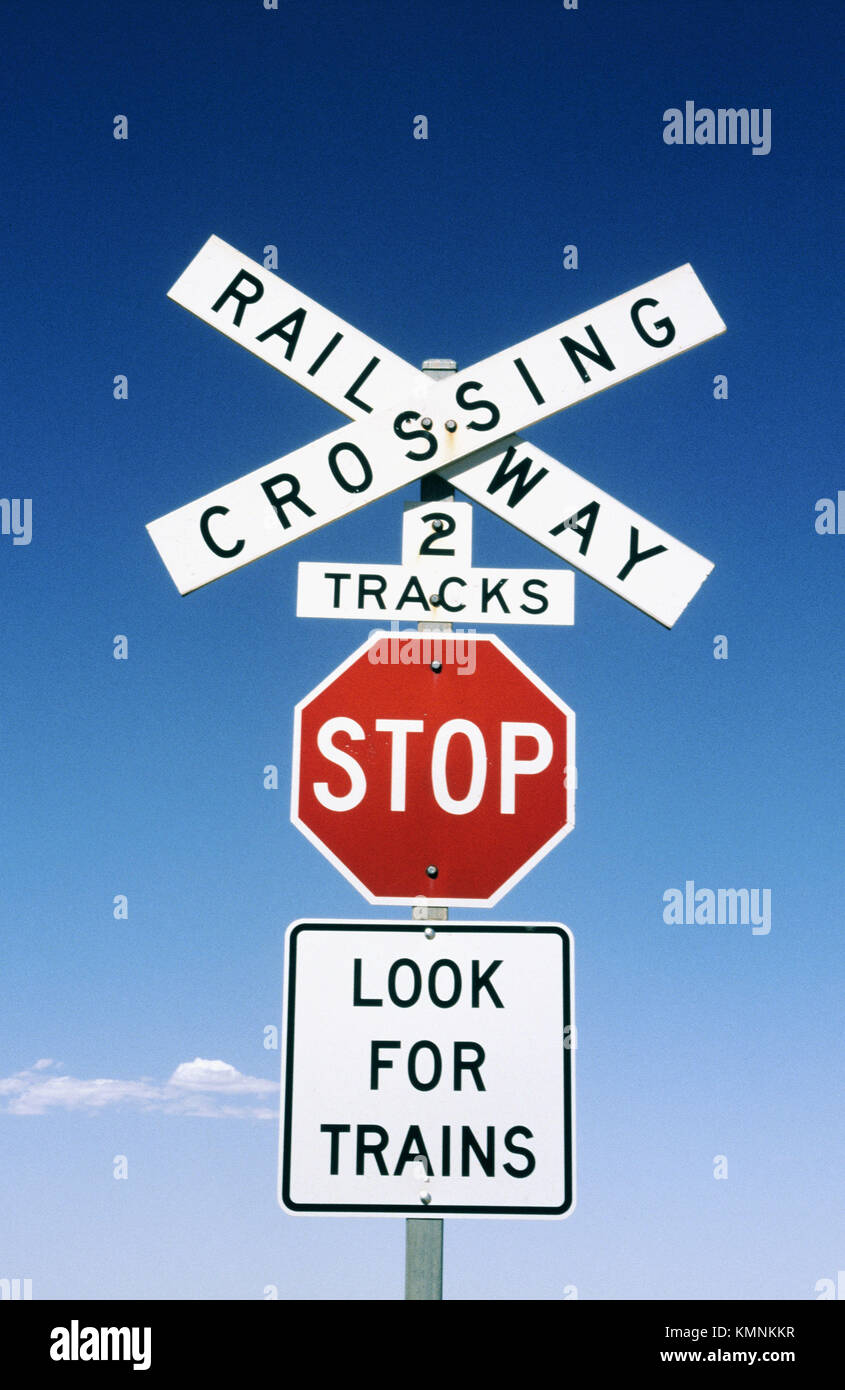 Rail crossing sign Stock Photo - Alamy
