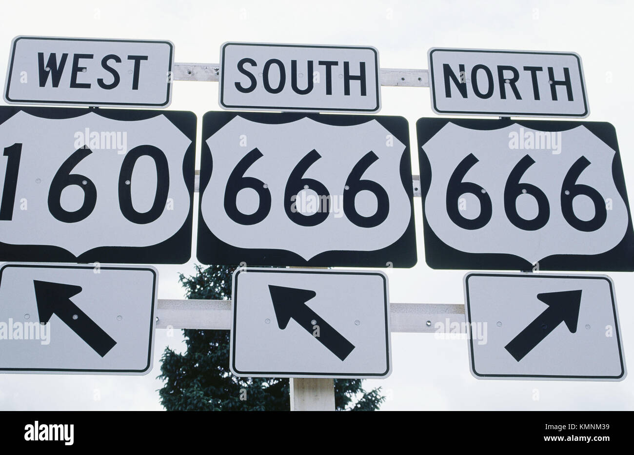 Road sign number hi-res stock photography and images - Alamy