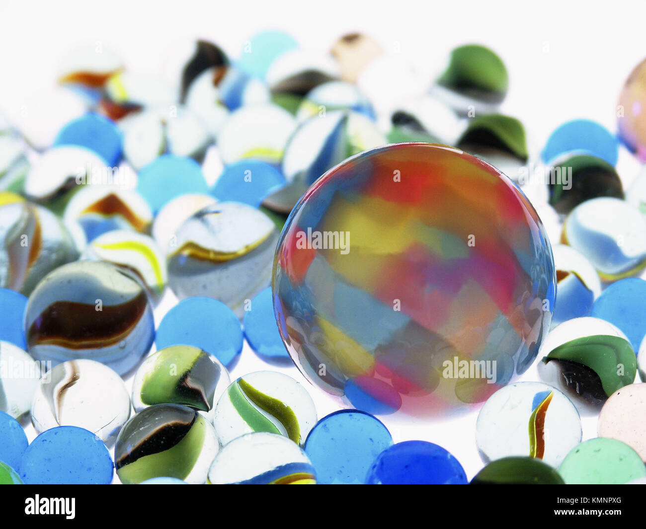 Marbles many colors hi-res stock photography and images - Alamy