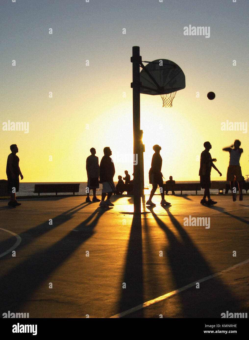 Beach basketball hi-res stock photography and images - Alamy