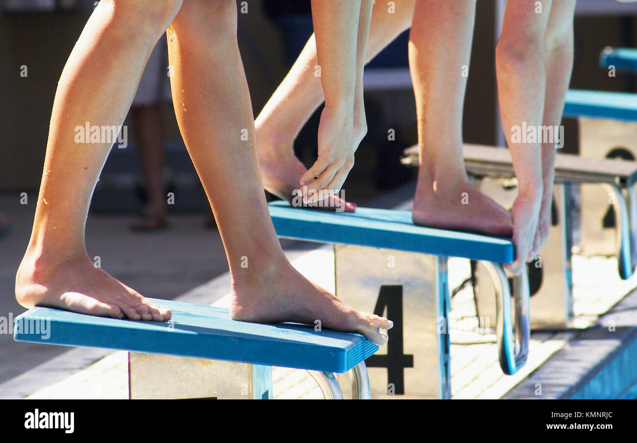 Swim race and starting block hi-res stock photography and images - Alamy