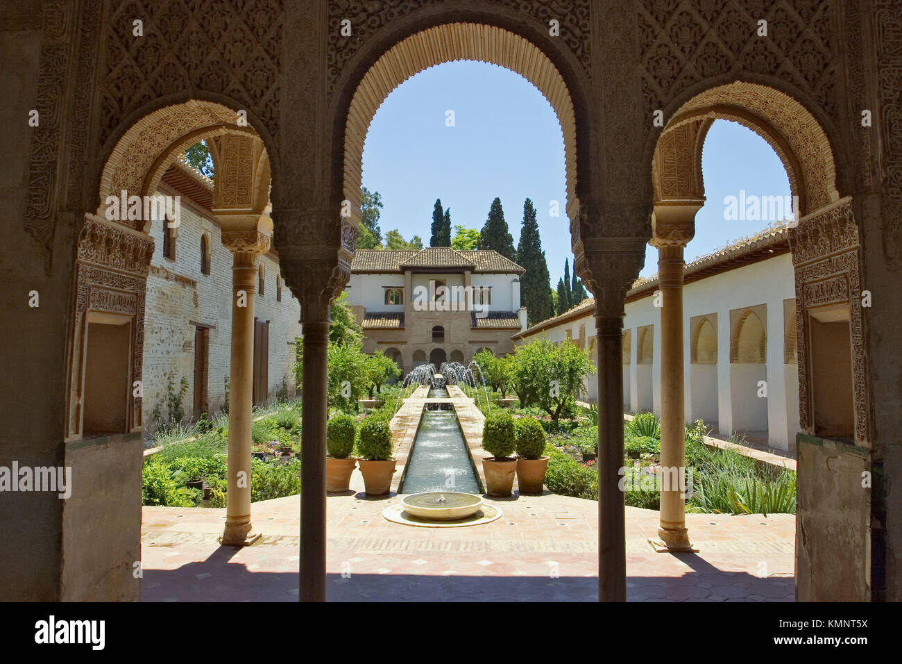 Interior palace generalife alhambra granada hi-res stock photography ...
