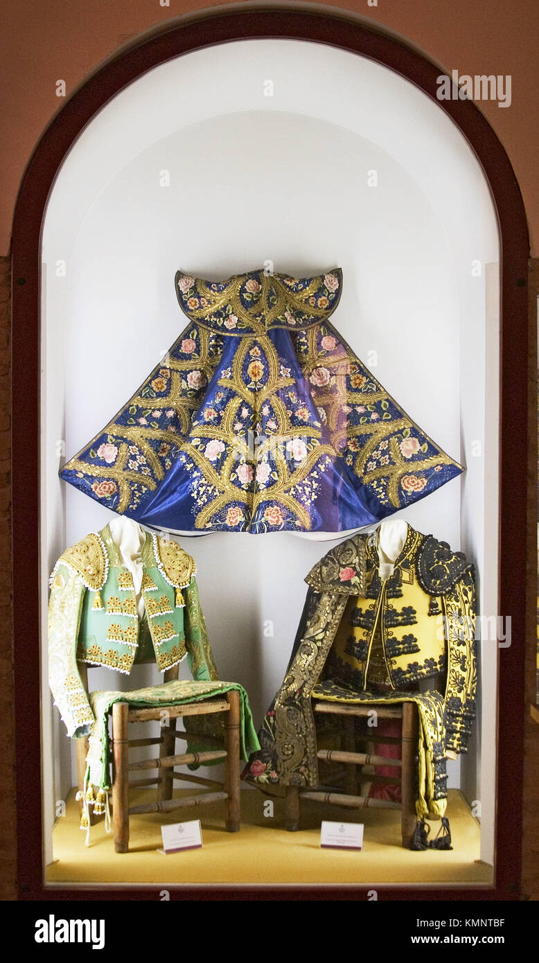 Bullfighter costumes and ´capote´ in Maestranza bullring museum ...