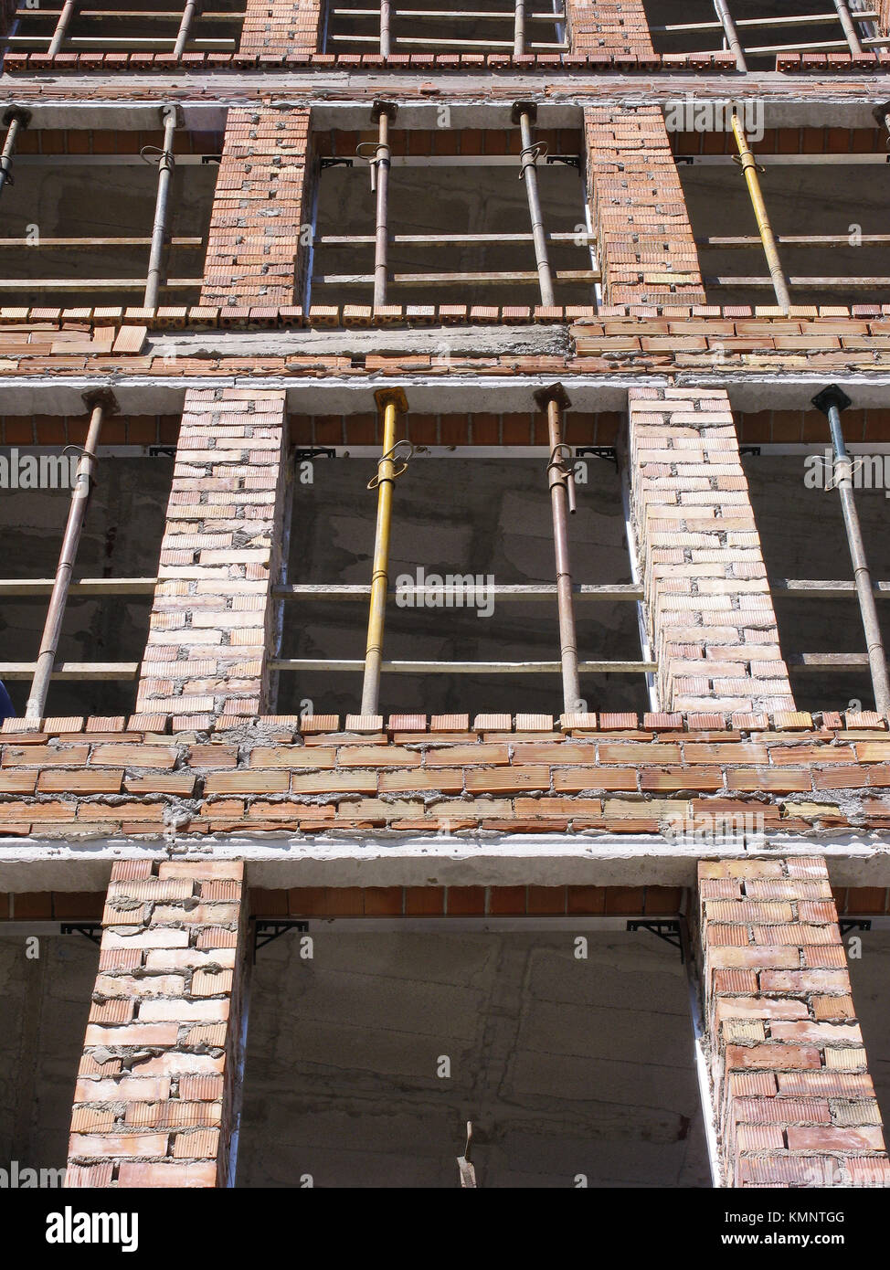 Apartment block under construction Stock Photo - Alamy