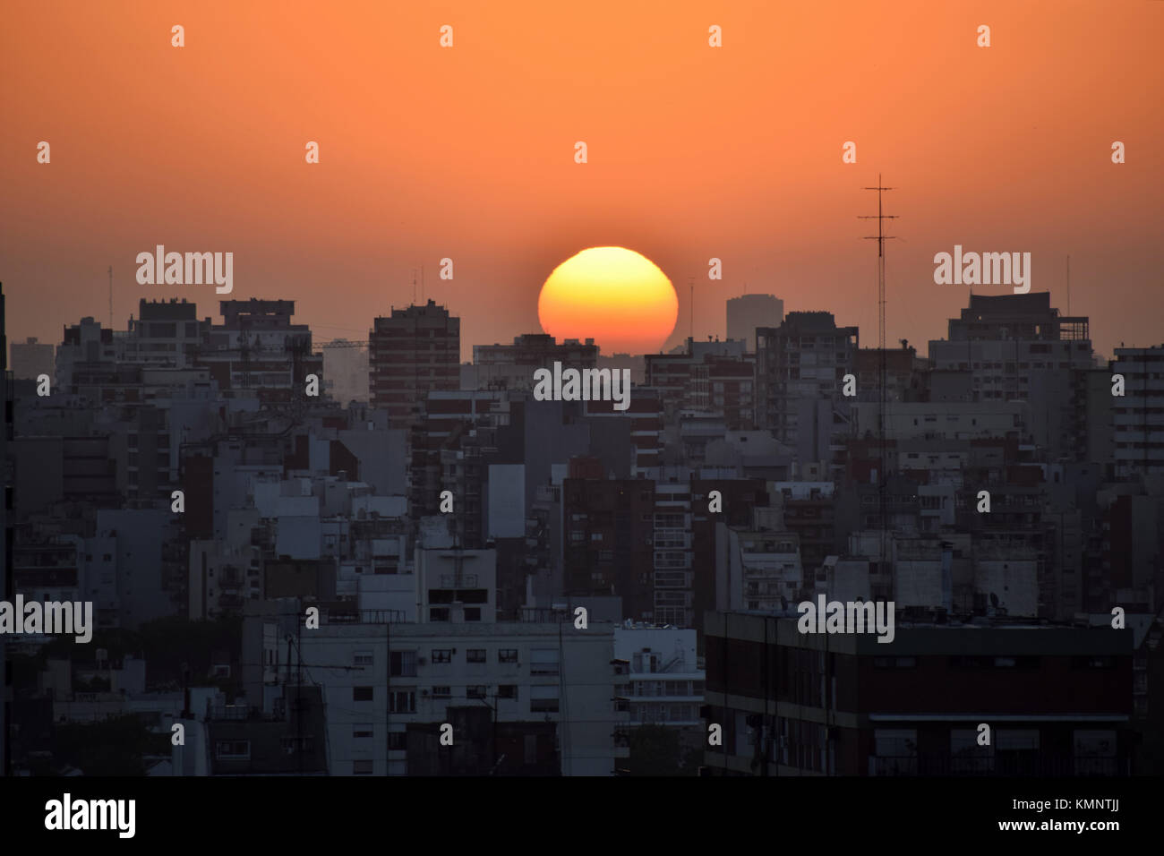 Ugly city skyline hi-res stock photography and images - Alamy