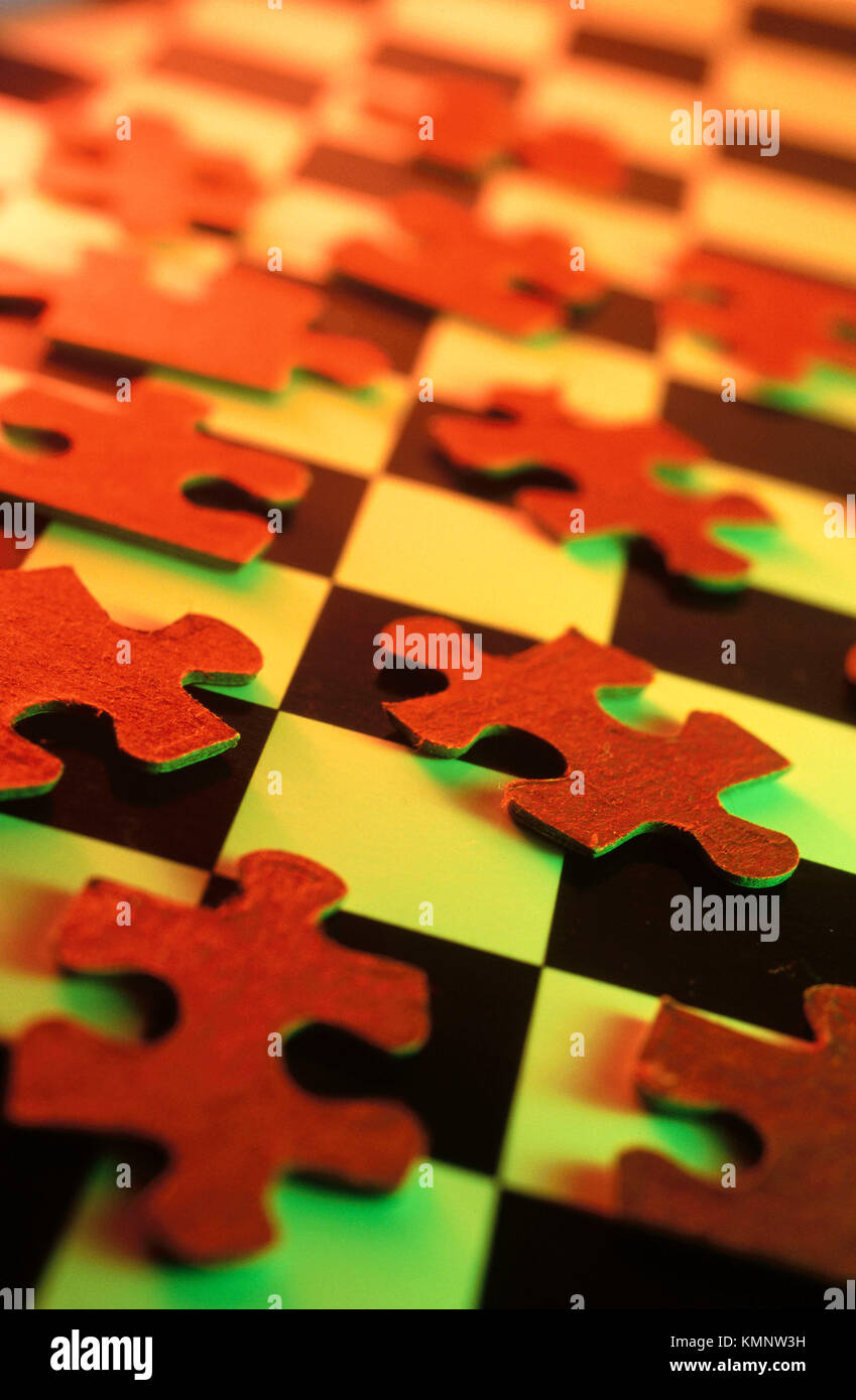 Jigsaw puzzle pieces messy hi-res stock photography and images - Alamy
