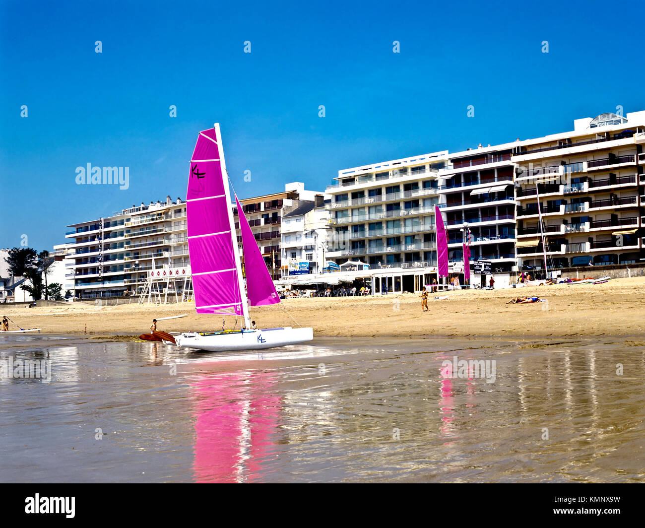 La baule beach hi-res stock photography and images - Alamy