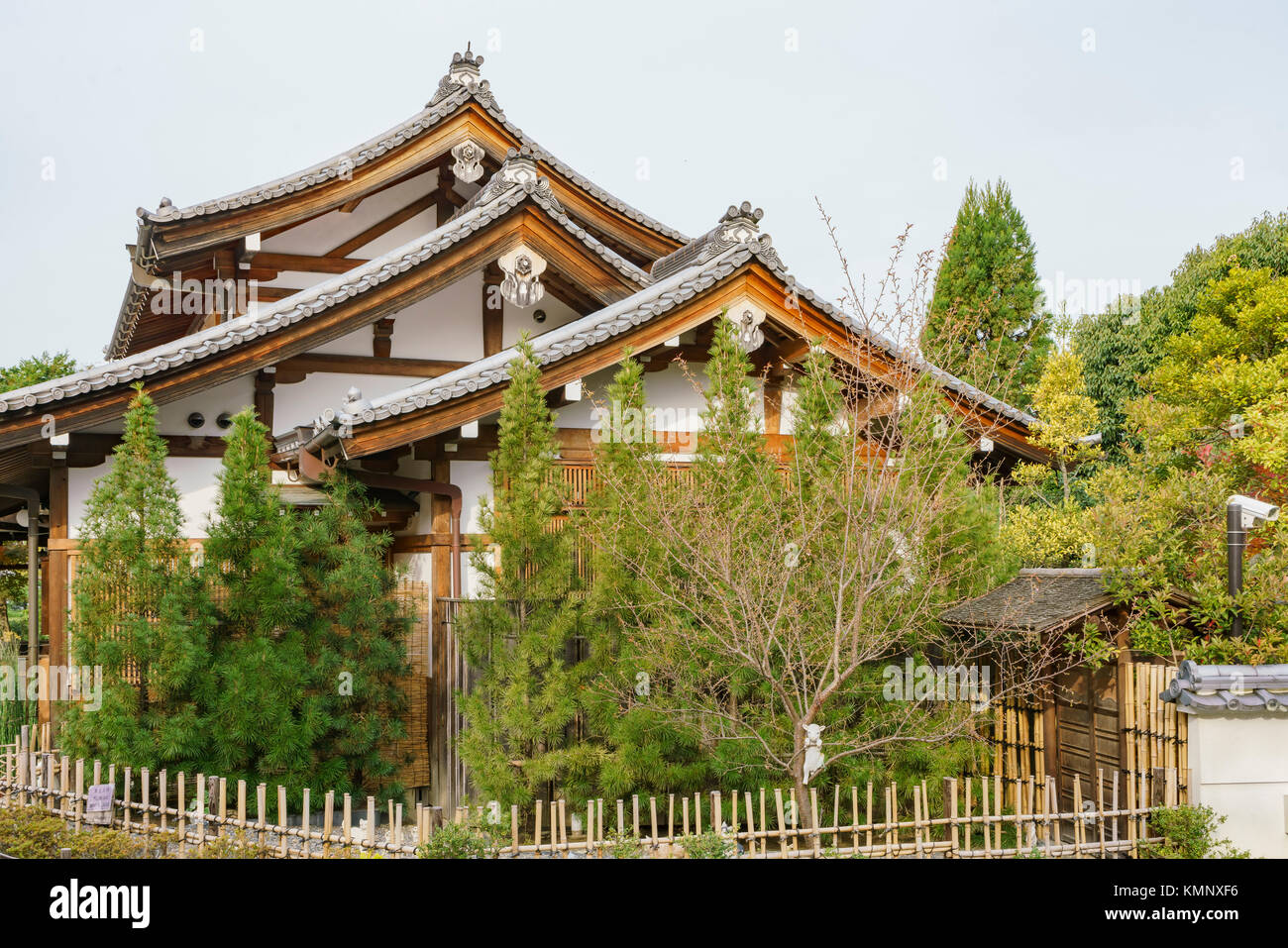 Japanese style house roof in Kiyomizu-dera area, Kyoto, Japan Stock ...