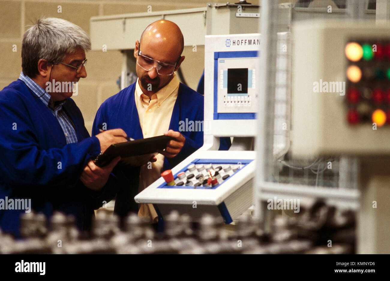 Automotive plant assembly line hi-res stock photography and images - Alamy