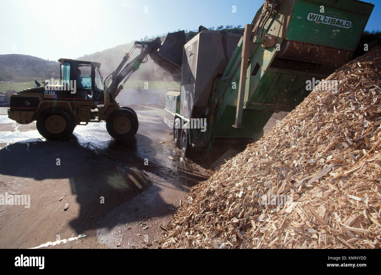 Wood grinding hi-res stock photography and images - Alamy