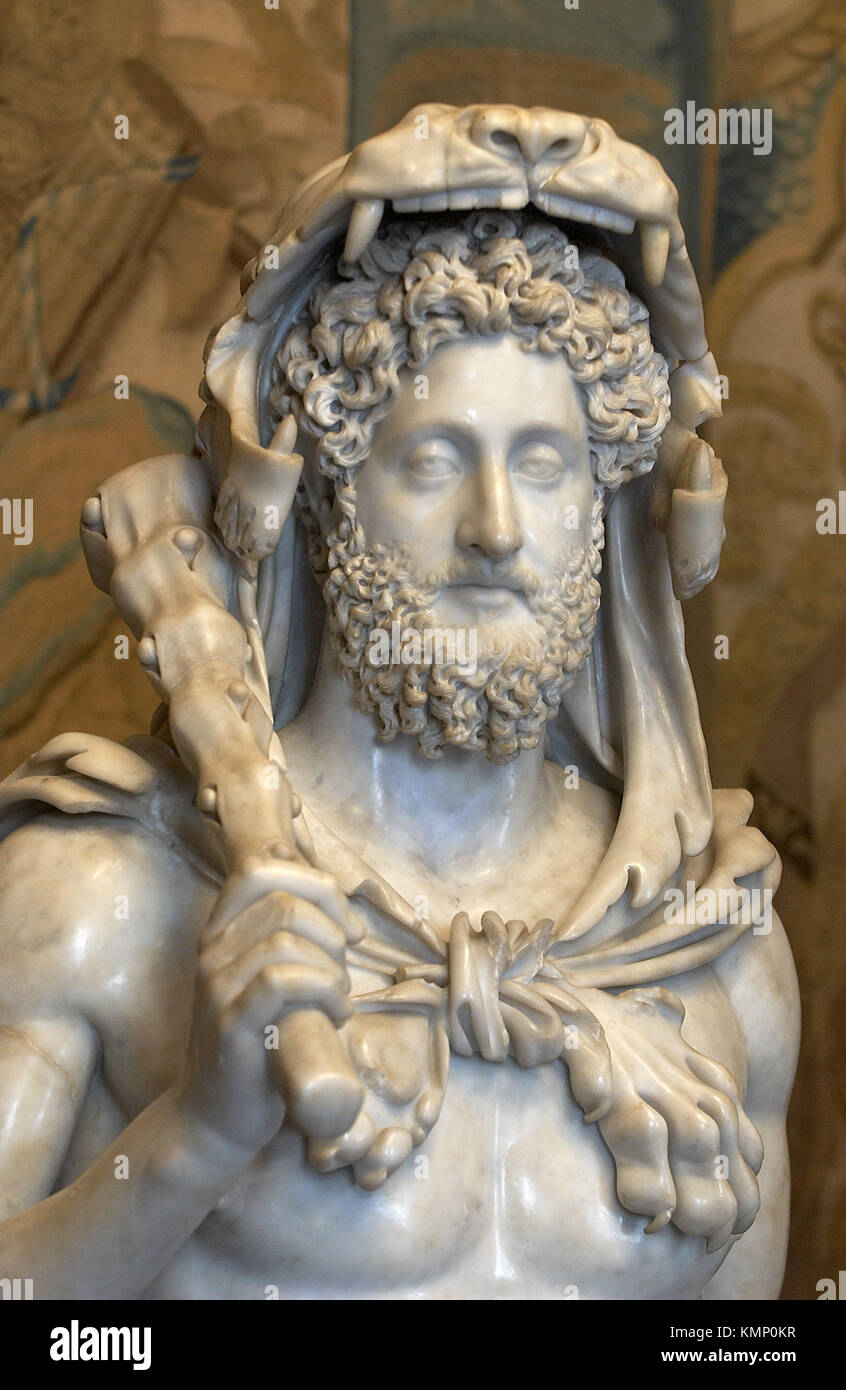 Ancient hercules statue capitoline museum hi-res stock photography and ...