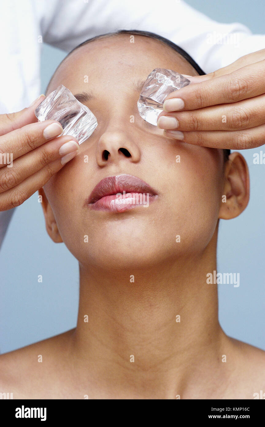 Woman ice cube face hi-res stock photography and images - Alamy