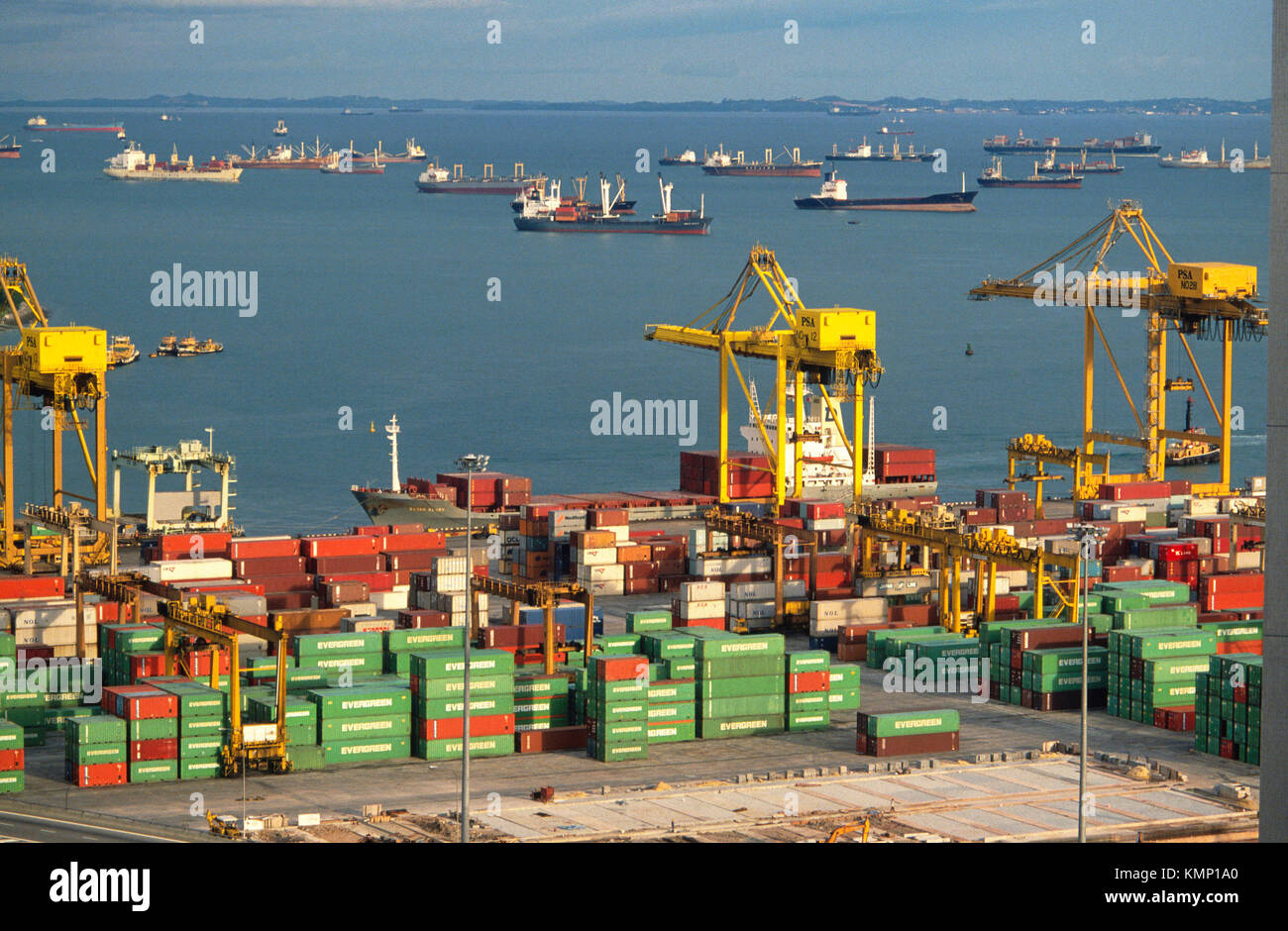 Sea container port hi-res stock photography and images - Alamy