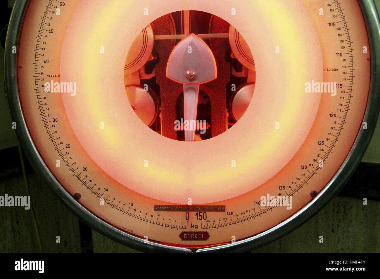 Old fashioned weighing machine hi-res stock photography and images - Alamy