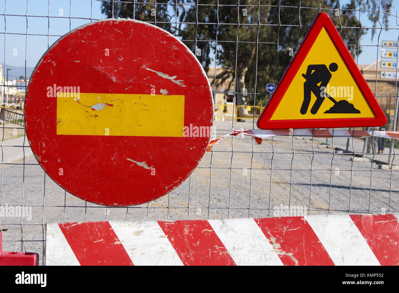 Men triangle hi-res stock photography and images - Alamy