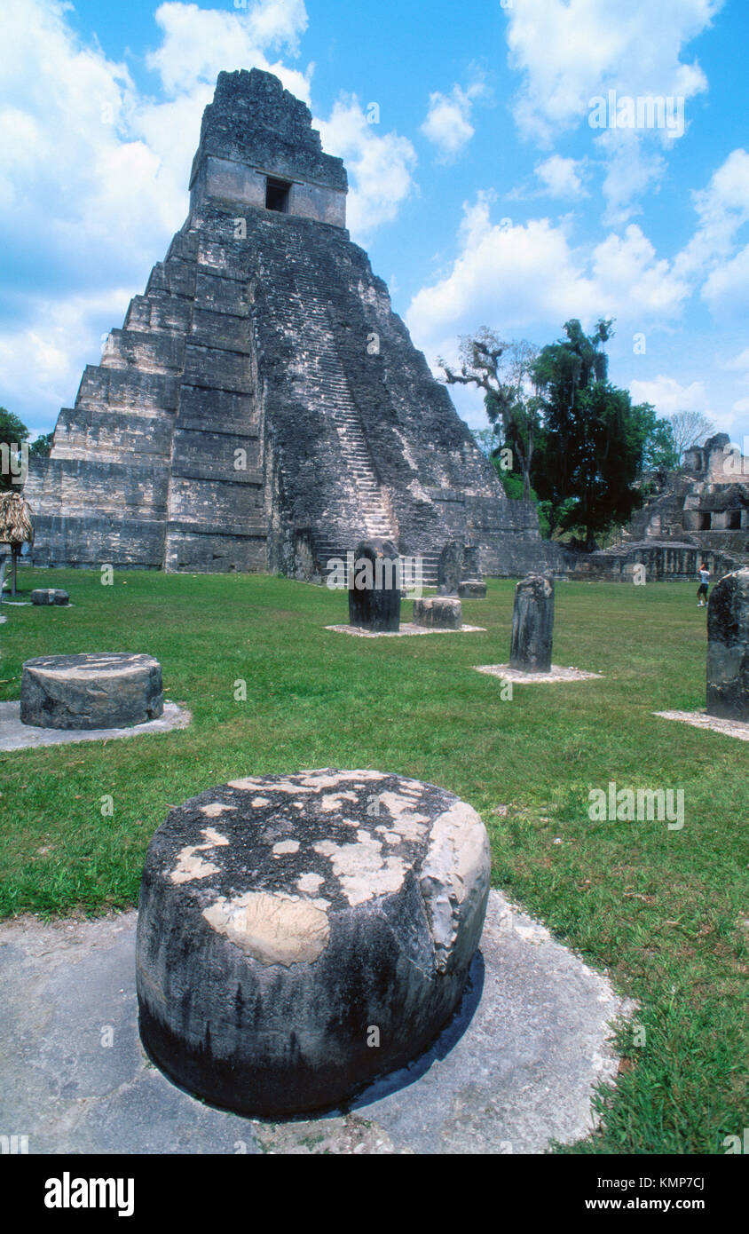 Giant Pyramid Temple Maya High Resolution Stock Photography and Images ...