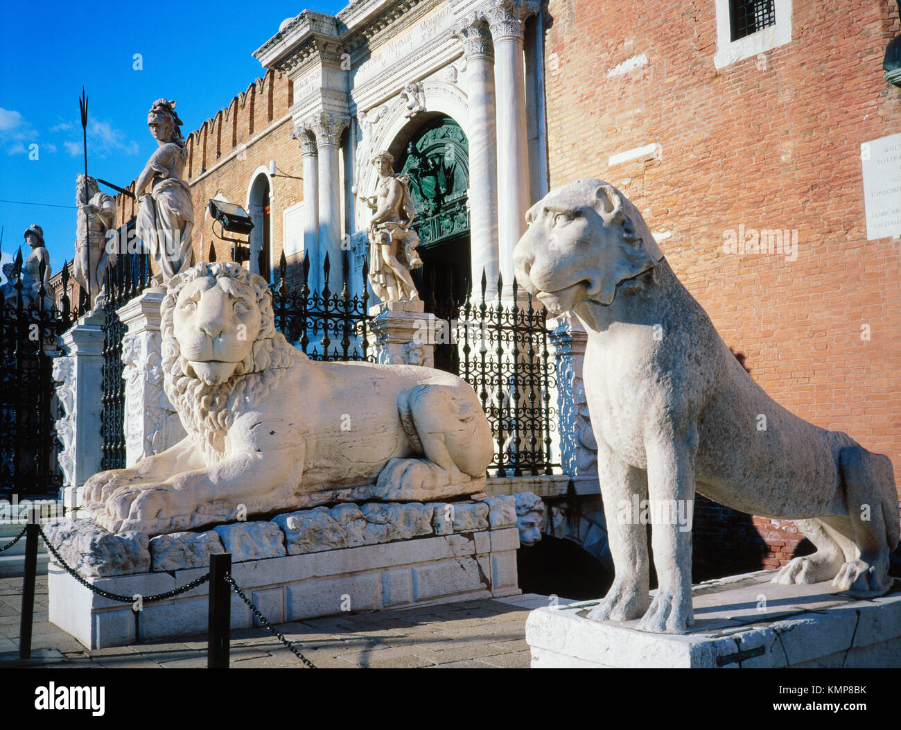Venice gate hi-res stock photography and images - Alamy