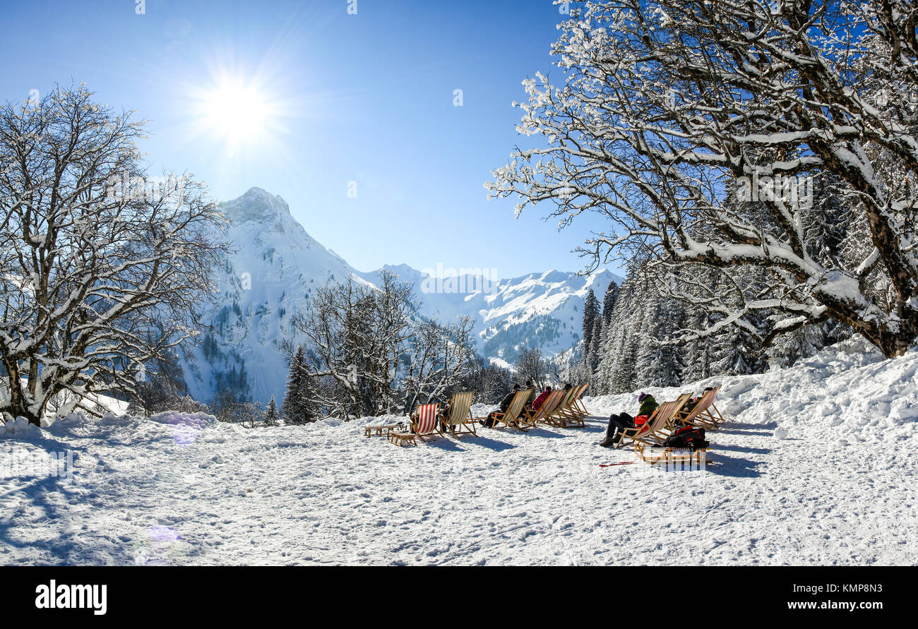 Woman sunbathing in snow hi-res stock photography and images - Alamy