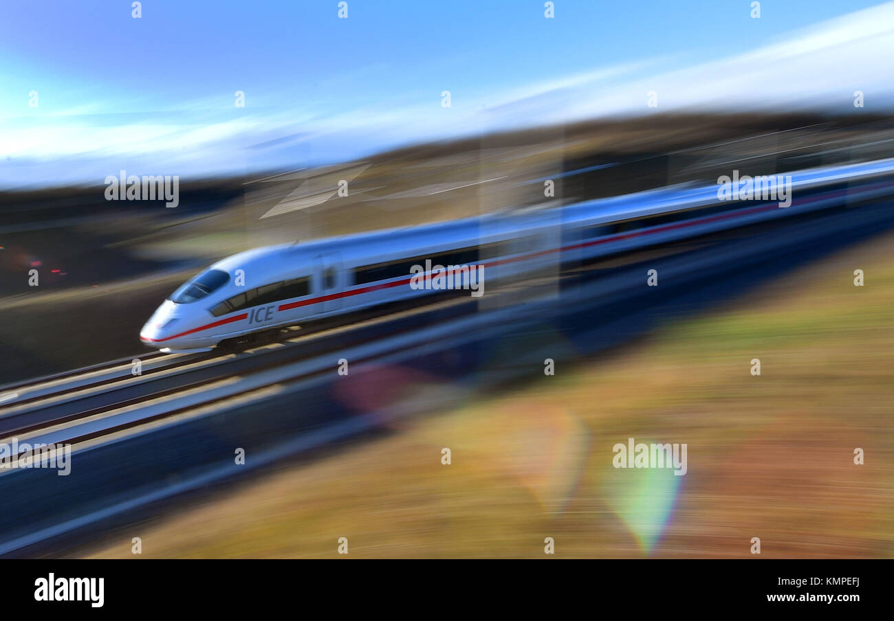 Erfurt, Germany. 8th Dec, 2017. A special Inter City Express train ...