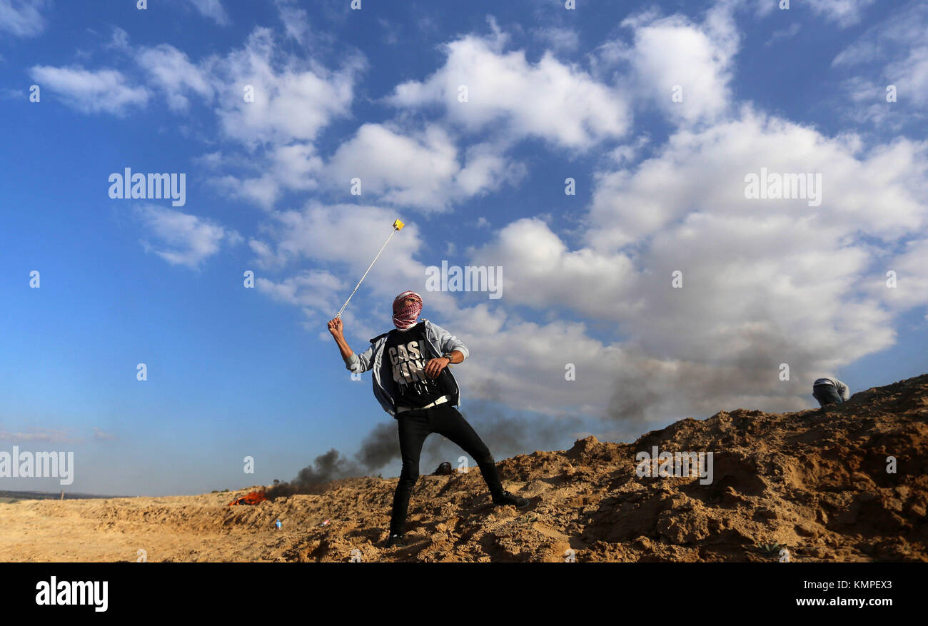 Bureij, Gaza Strip, Palestinian Territory. 8th Dec, 2017. Palestinian ...