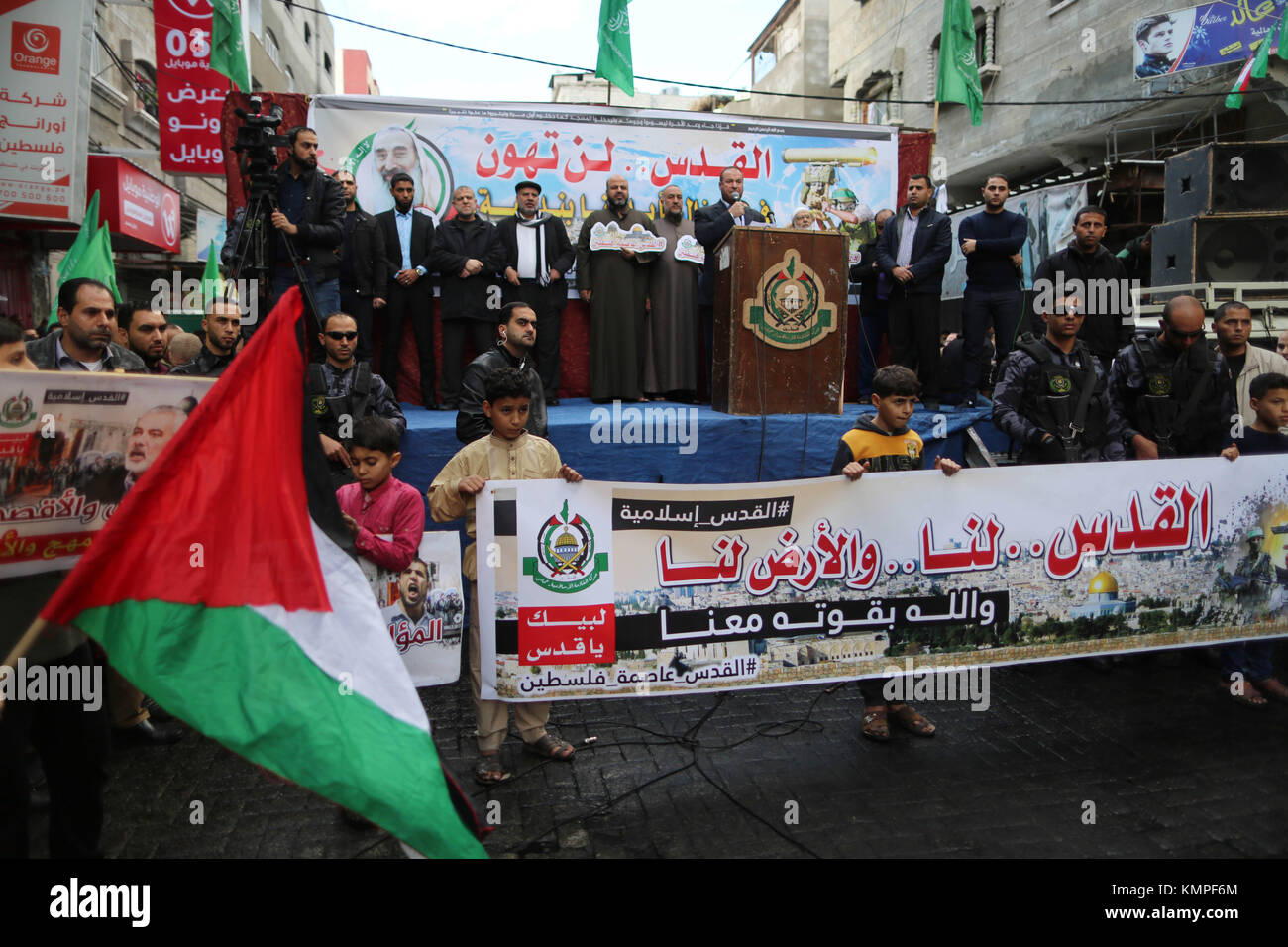 Jabalia, Gaza Strip, Palestinian Territory. 8th Dec, 2017. Senior Hamas ...