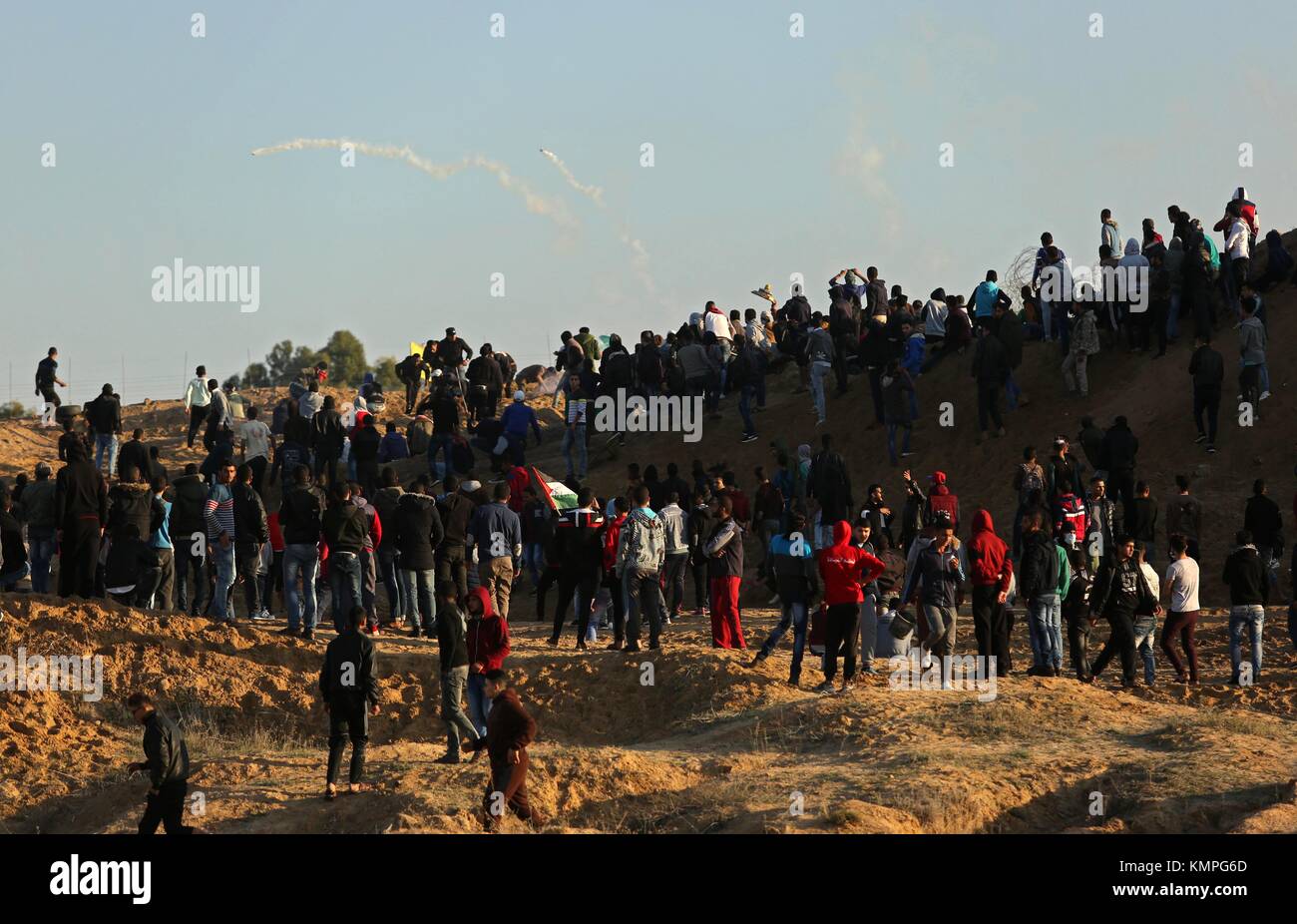 Bureij, Gaza Strip, Palestinian Territory. 8th Dec, 2017. Palestinian ...