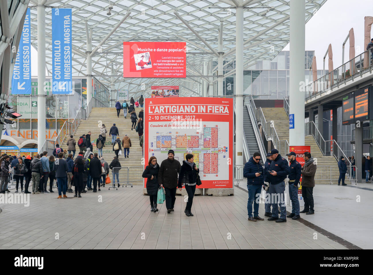 Milan, Italy. 08th Dec, 2017. Entrance to the 2017 “L'Artigiano in ...