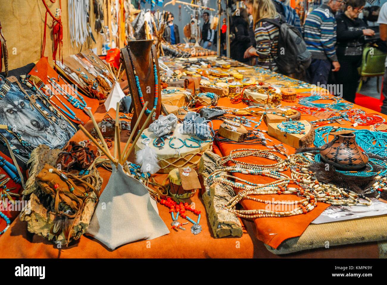 Fashion shows milano hi-res stock photography and images - Alamy