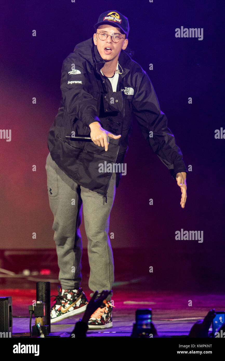 Rosemont, Illinois, USA. 7th Dec, 2017. Rapper LOGIC (SIR ROBERT BRYSON ...