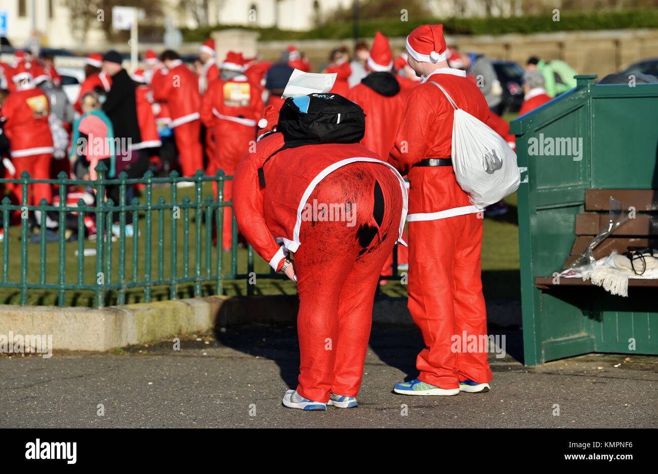 Bending over tear hi-res stock photography and images - Alamy