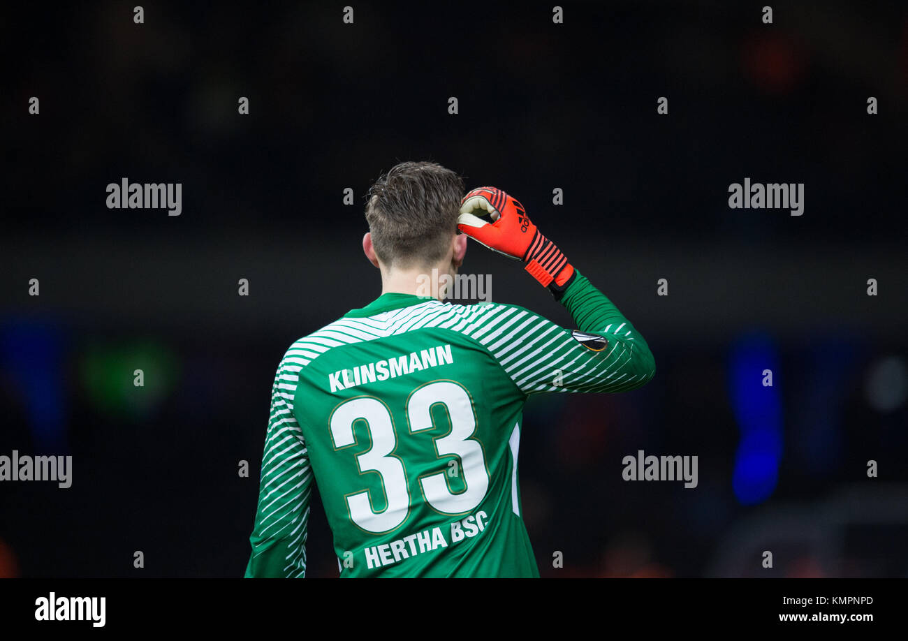 Berlin, Germany. 7th Dec, 2017. Berlin's goalkeeper Jonathan Klinsmann ...