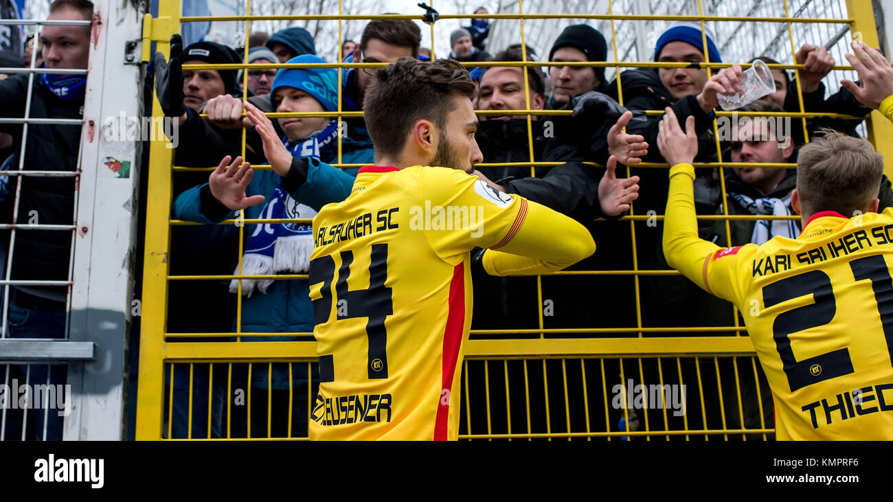 Karlsruhe, Deutschland. 09th Dec, 2017. Fabian Schleusener und Marco ...