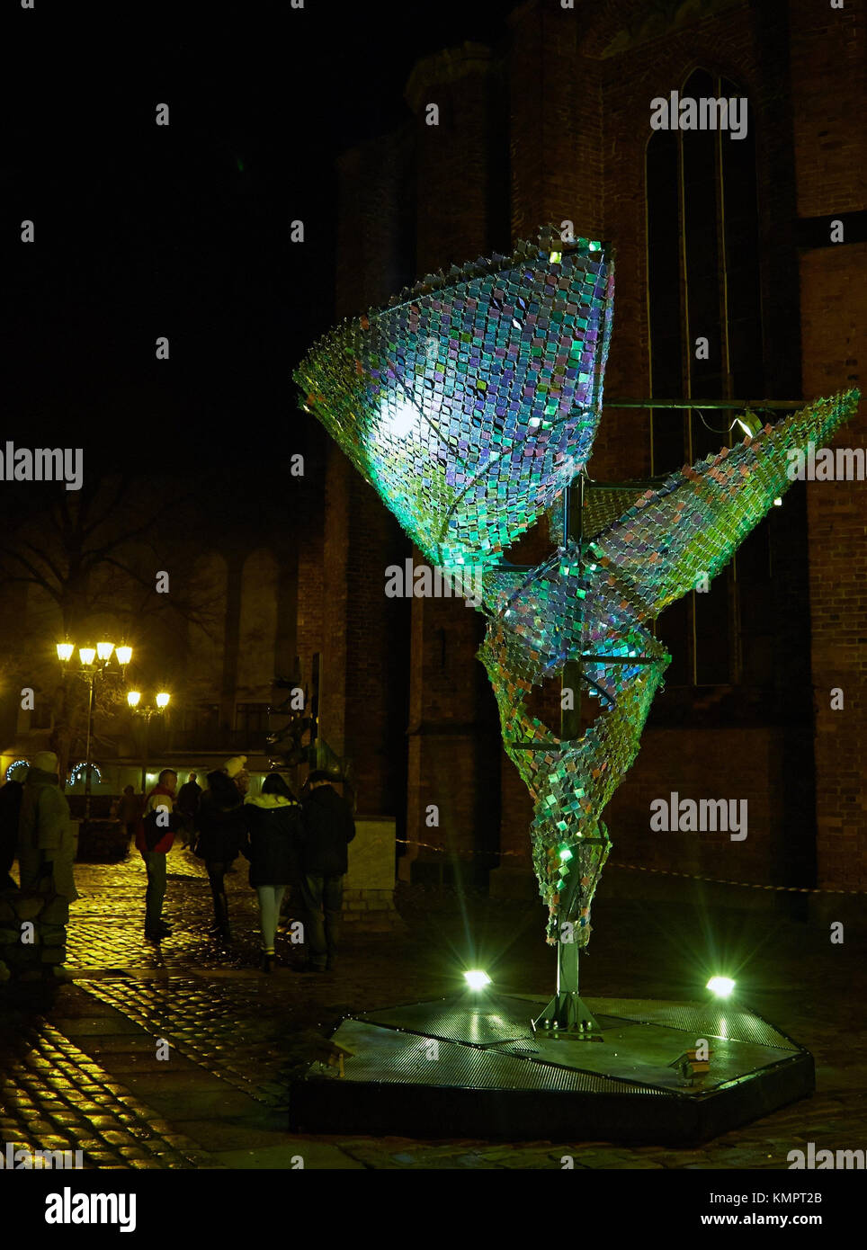 Riga, Latvia. 8th Dec, 2017. The Christmas tree sculpture "Aurora ...