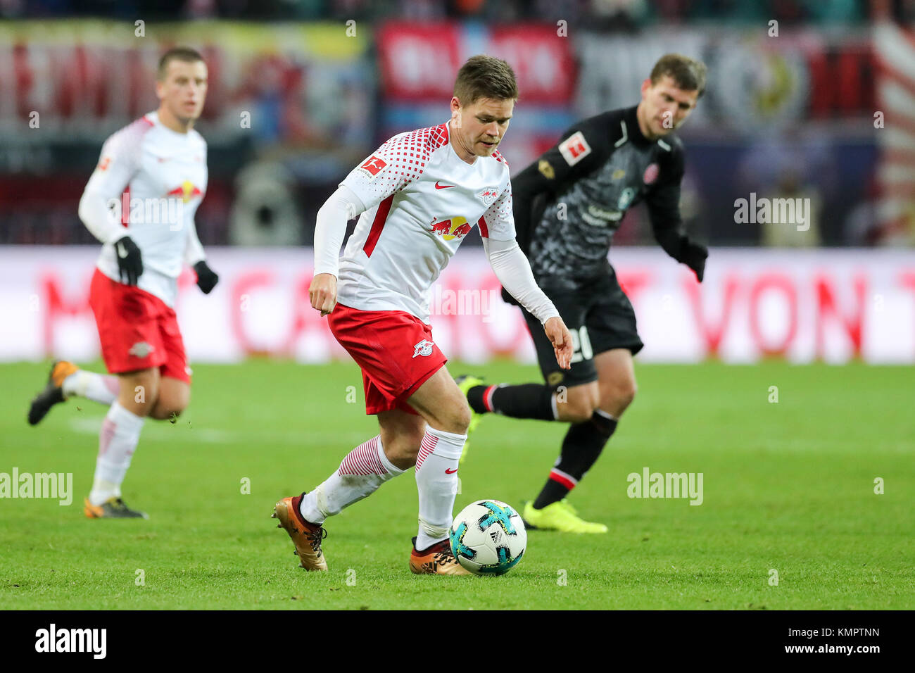 Leipzig, Germany. 9th Dec, 2017. Leipzig's Dominik Kaiser in action ...