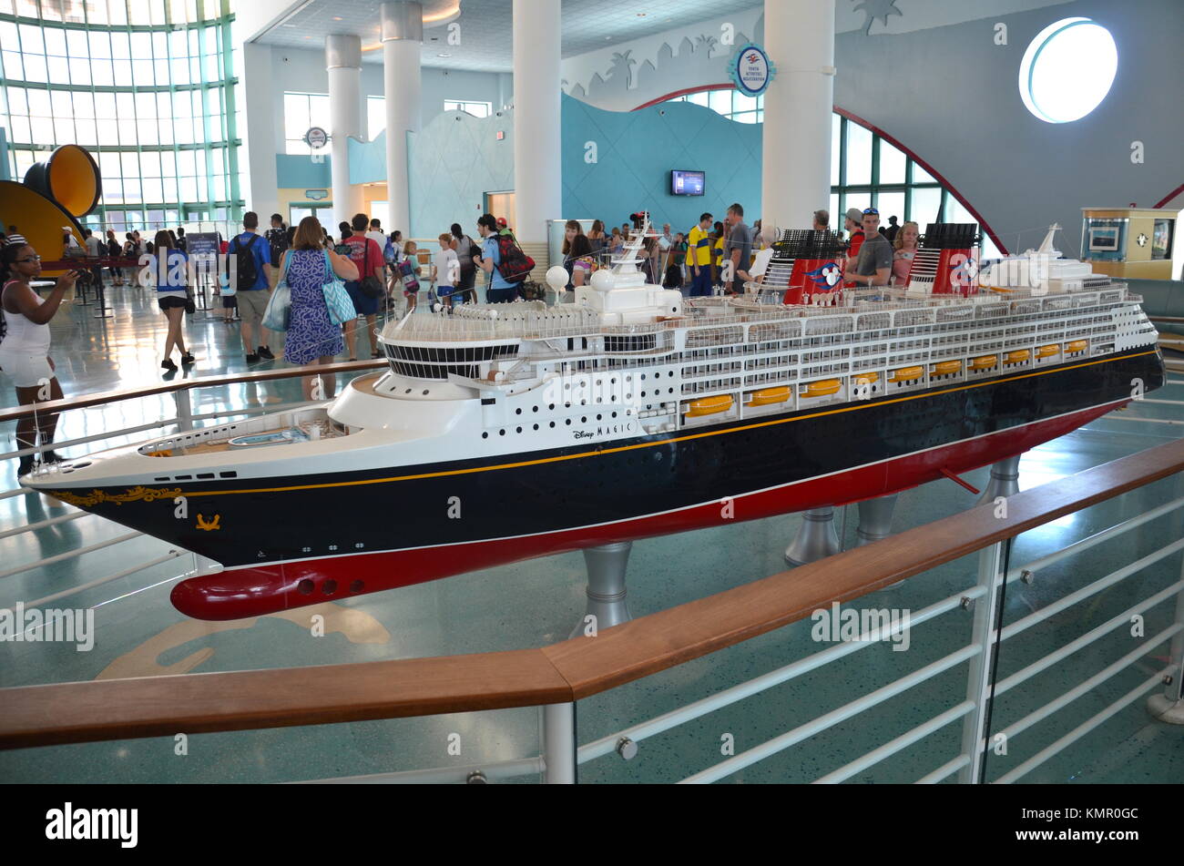 Cruise ship hallway hi-res stock photography and images - Alamy