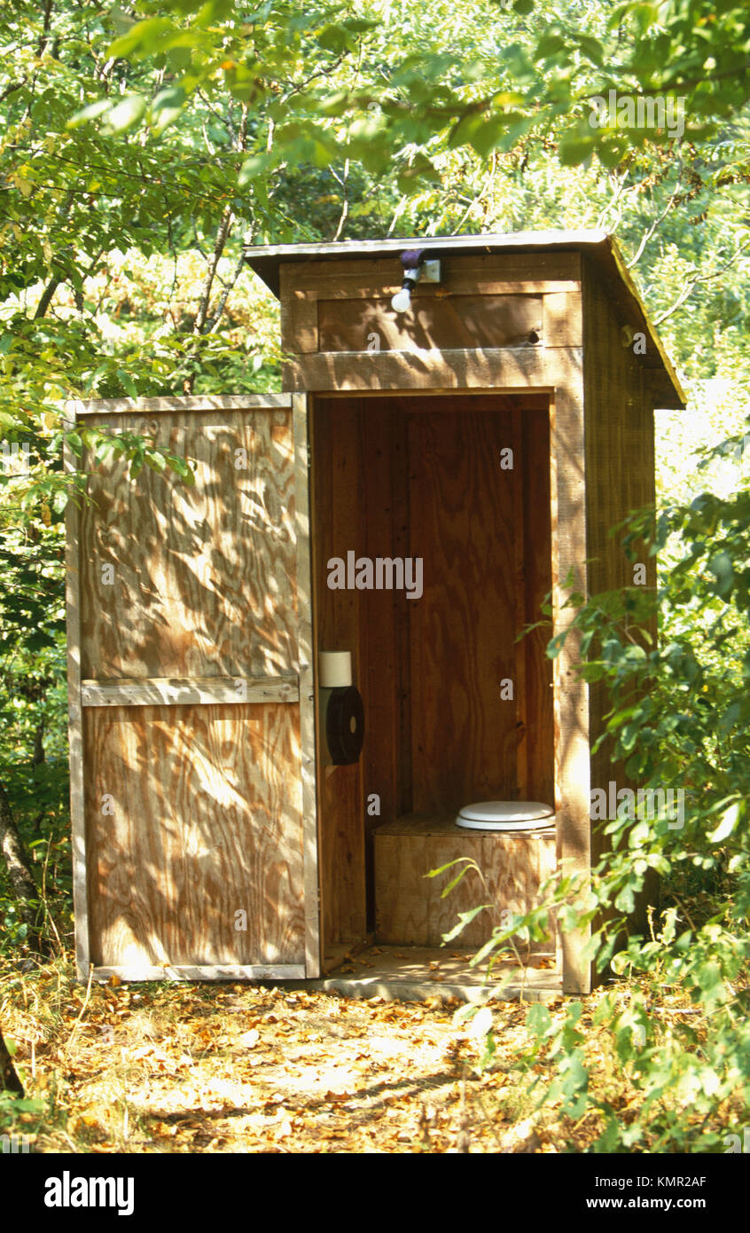 Country Outhouse High Resolution Stock Photography and Images - Alamy