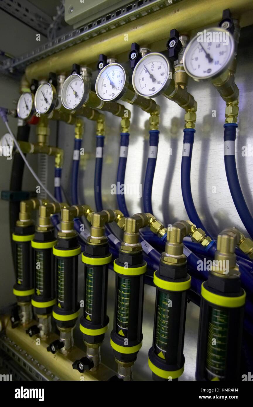 Machine gauge hi-res stock photography and images - Alamy