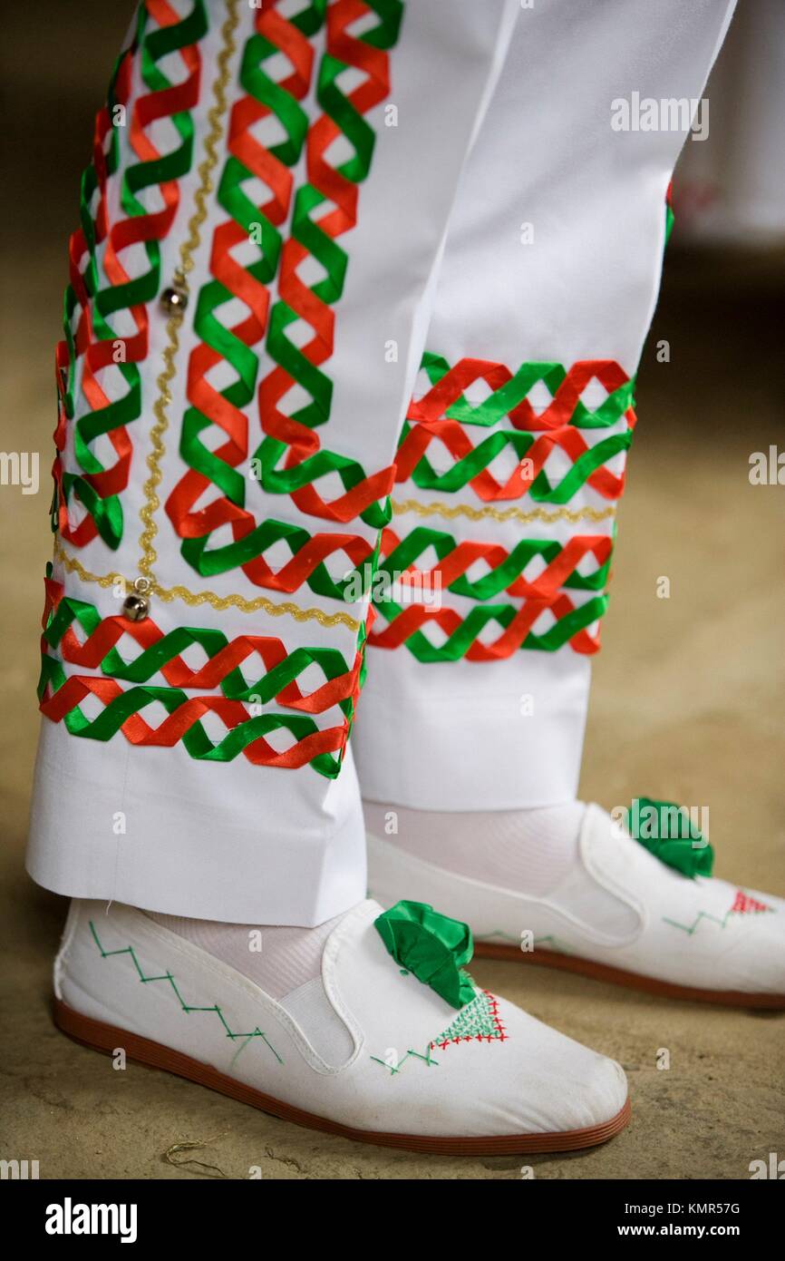 Traditional Basque Clothing Stock Photos & Traditional Basque Clothing ...