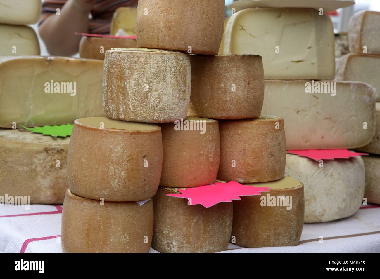 Stacked cheese pattern hi-res stock photography and images - Alamy