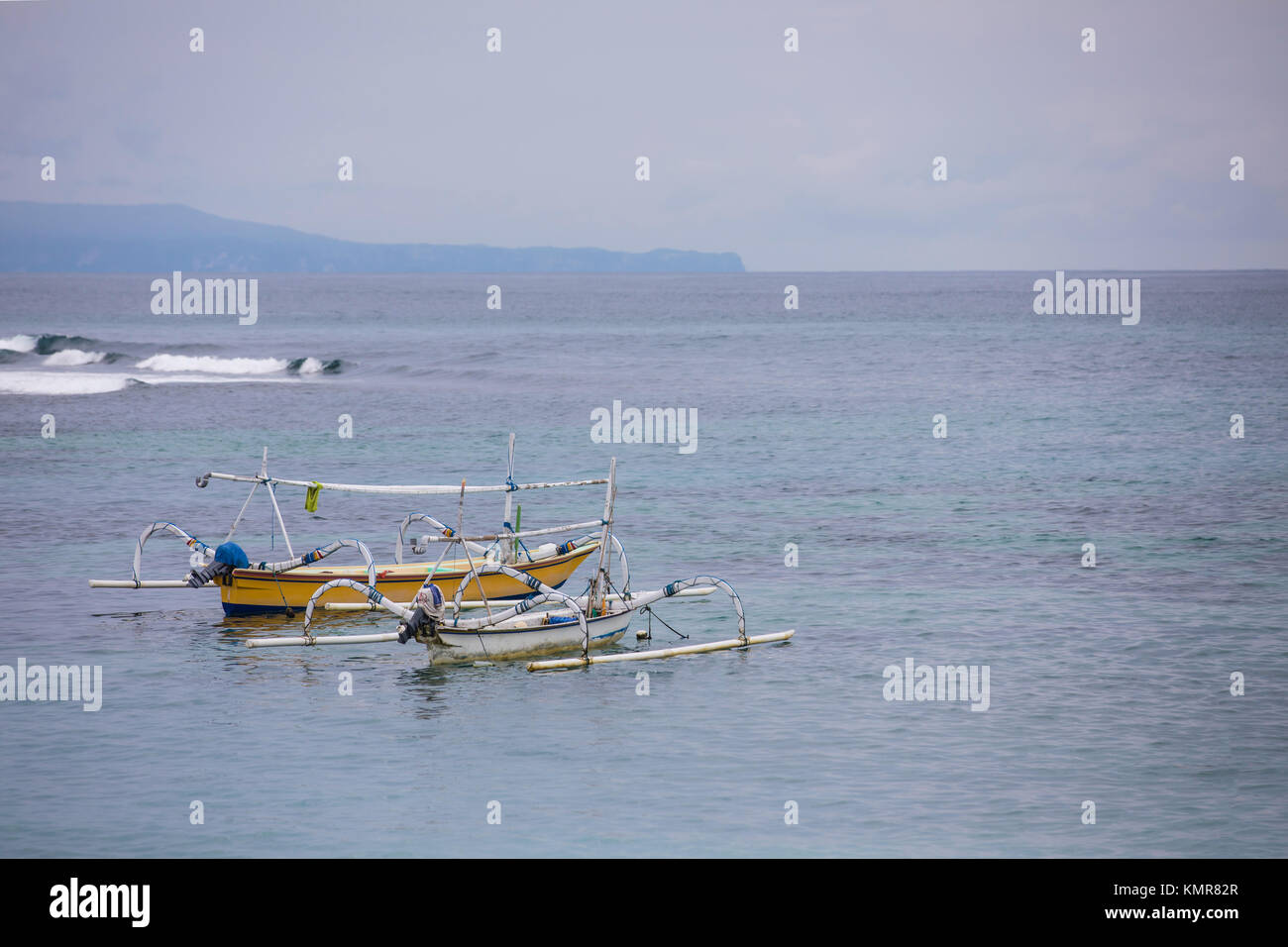 Traditional balinese fishing boats hi-res stock photography and images ...