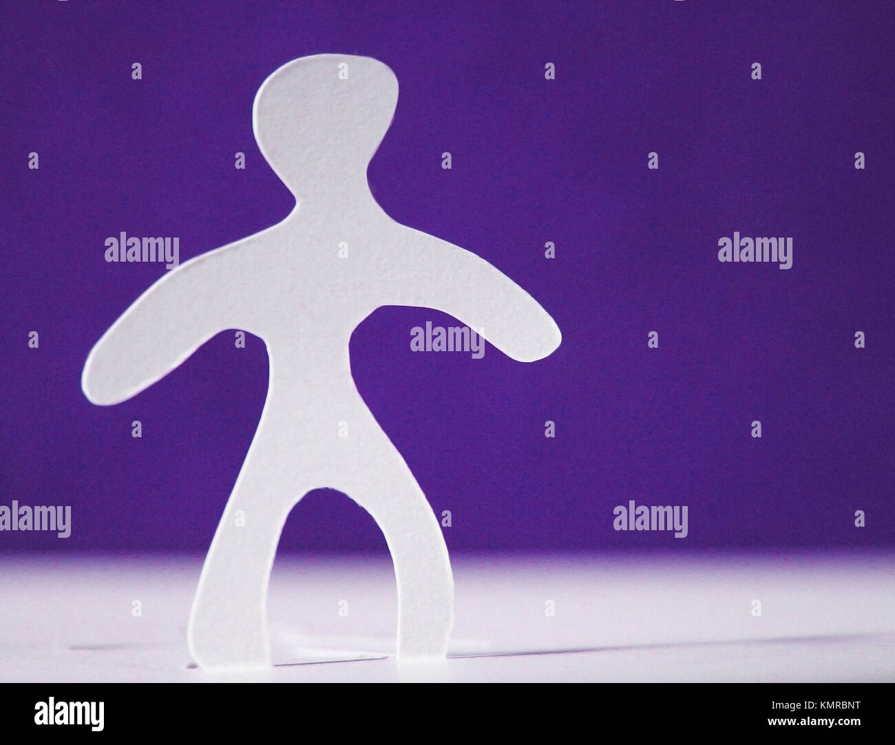 Cut out figure paper hi-res stock photography and images - Alamy