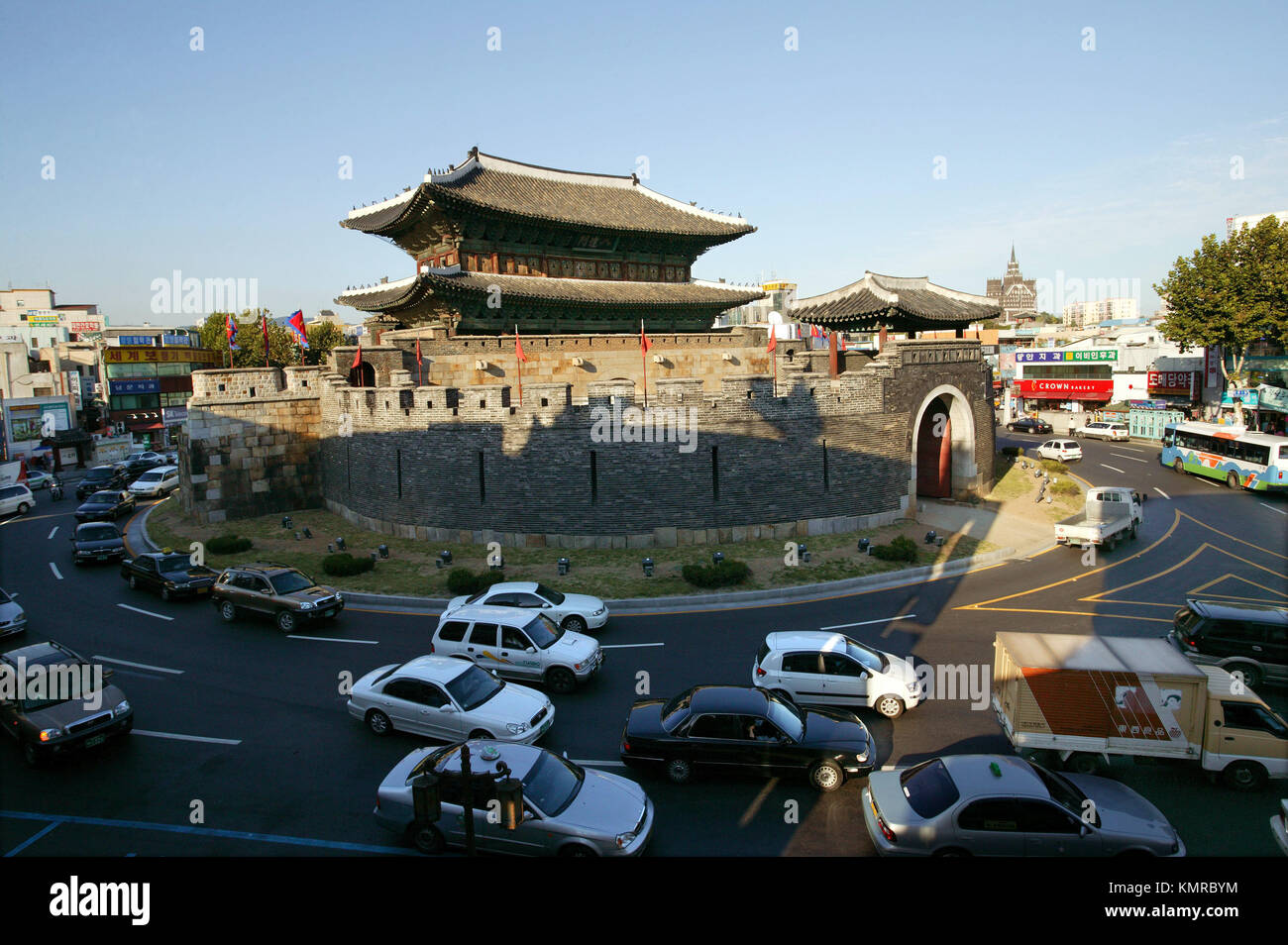 Paldalmun gate hi-res stock photography and images - Alamy