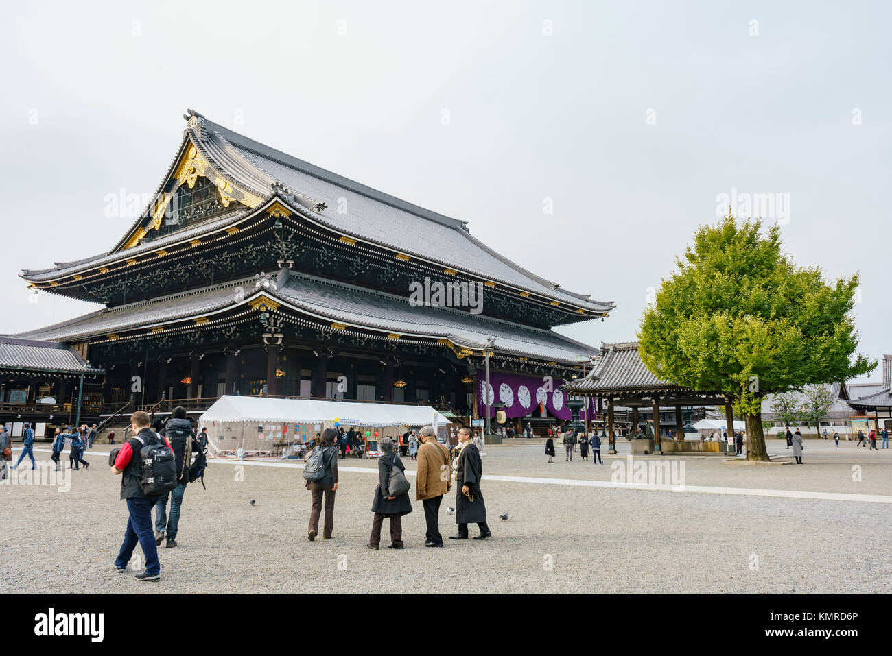 Kyoto, NOV 22: The beautiful main building of Higashi Hongan-ji on NOV ...