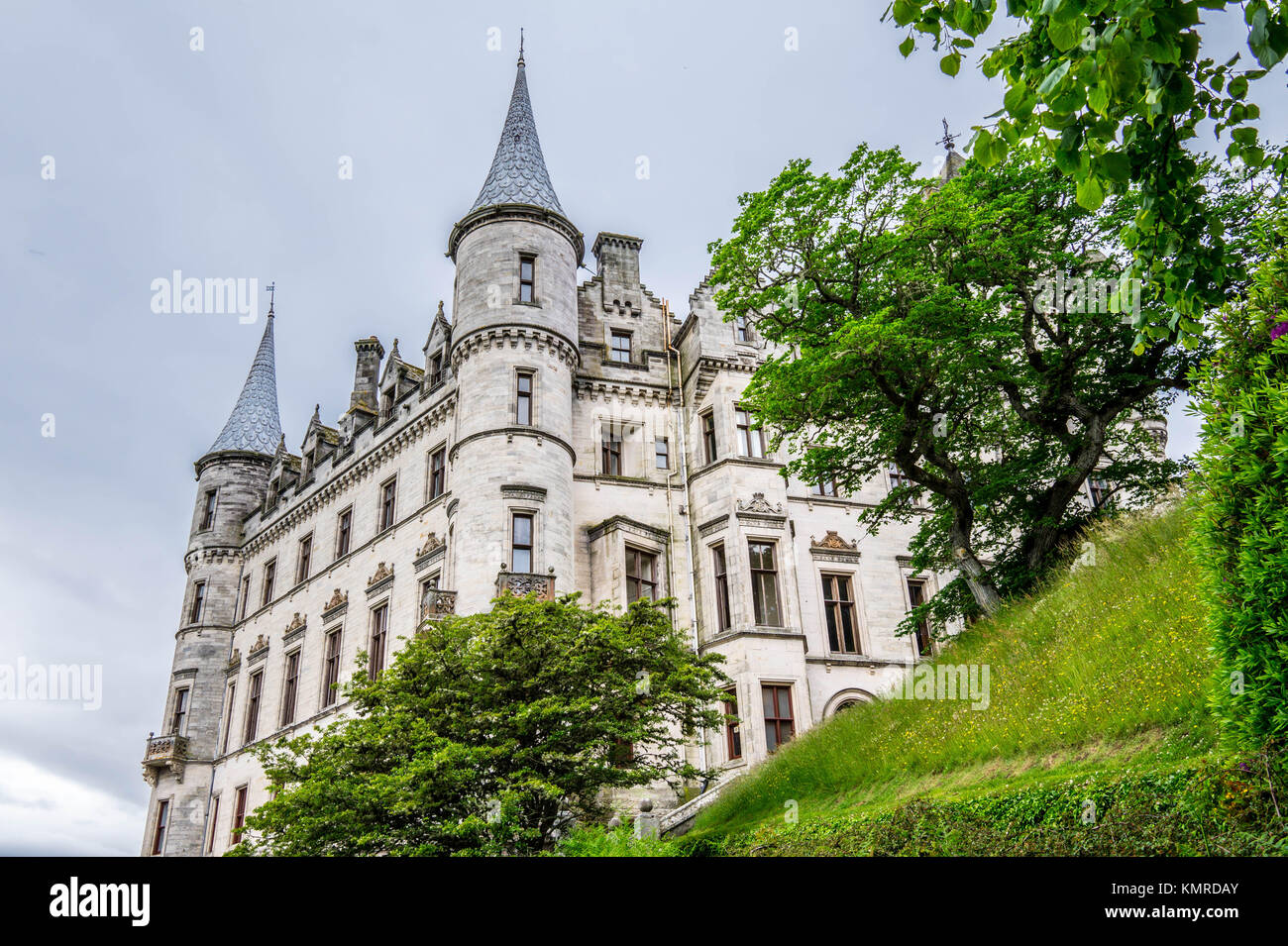 Dunrobin castle gardens hi-res stock photography and images - Alamy